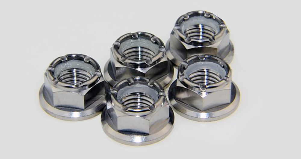 Ecrou frein bas titane nylstop à embase diamètre M10 pas 1.25mm